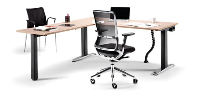 Mesa de escritorio elevable, con control eléctrico | Mobility