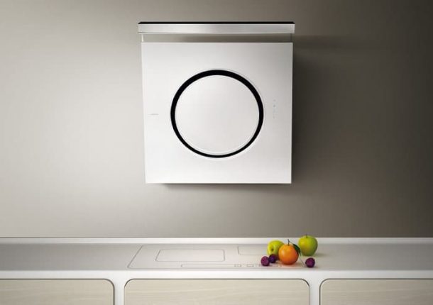 OM: moderno extractor de aire de pared
